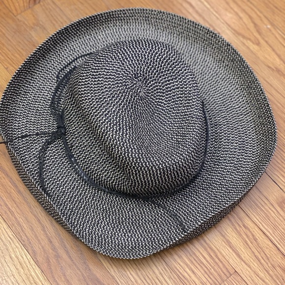 Accessories | Multiwear Sun Hat Tan And Black | Poshmark